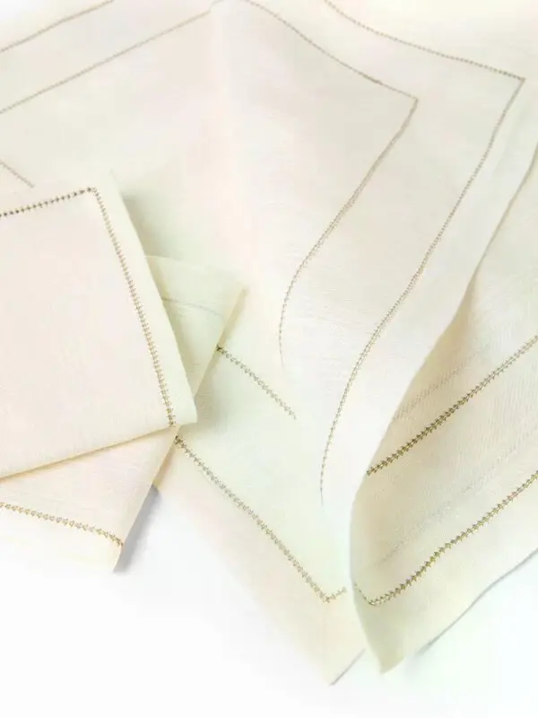 Brunello Cucinelli Runner And Napkins Set