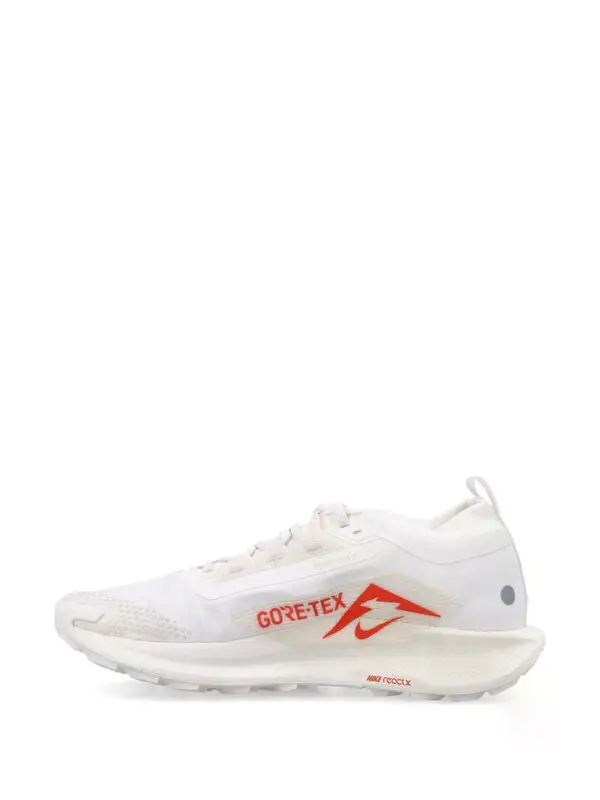 Nike Pegasus Trail 5 Gore-tex® Sneakers - White