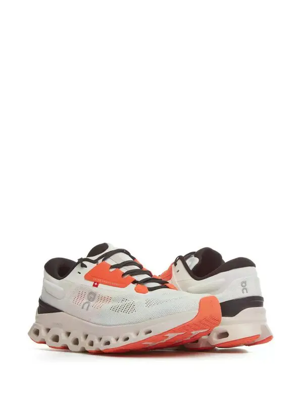 On Cloudstratus 3 Sneakers - Brown