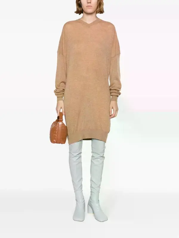 Khaite Fine-knit V-neck Jumper