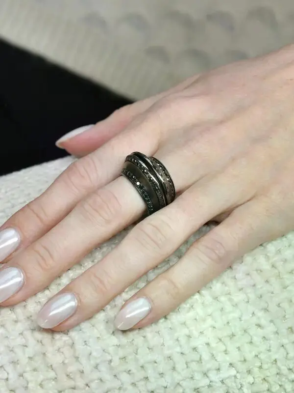 LILY GABRIELLA 18kt Black Sapphire Ring