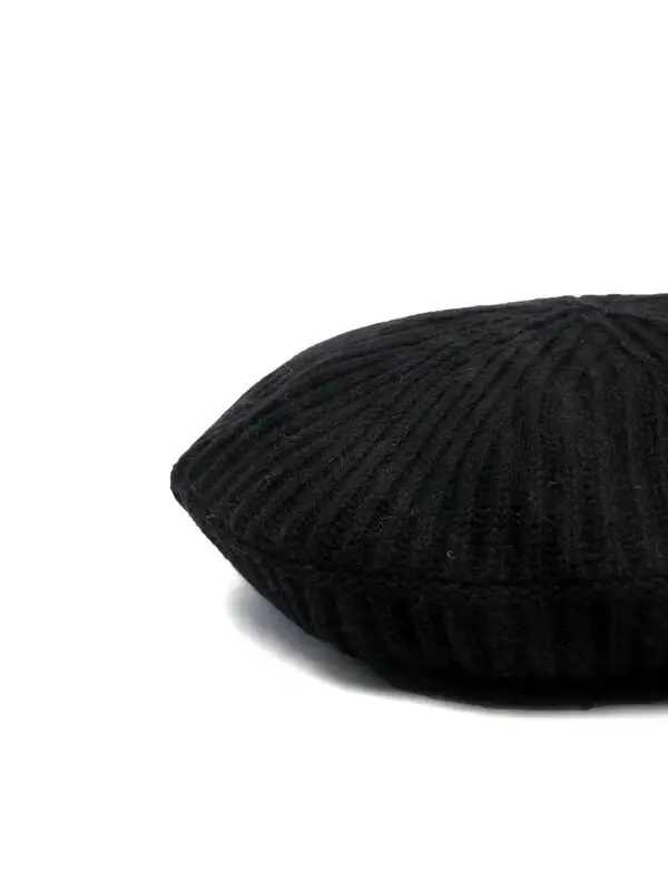 GANNI Ribbed Logo-patch Beret