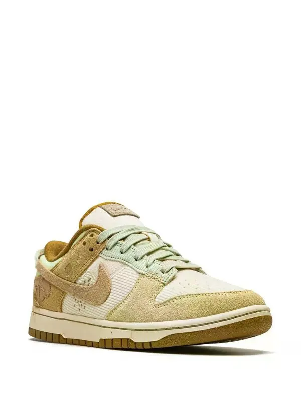 Nike Dunk Low On The Bright Side Sneakers - Yellow