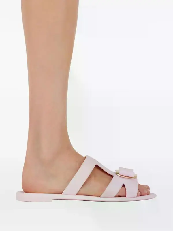 FERRAGAMO Vara Plate Slides - Pink