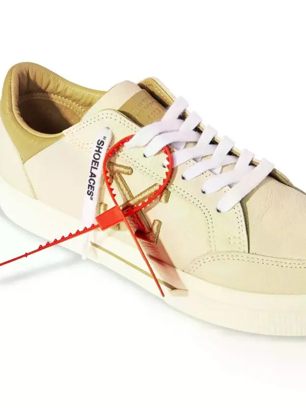 Off-White Low Vulcanized Sneakers - Neutrals