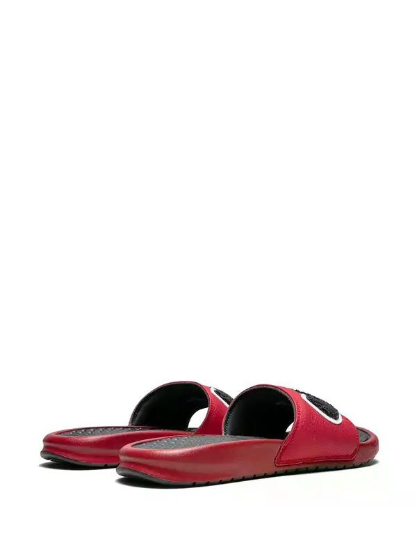 Nike Benassi Solarsoft Slides
