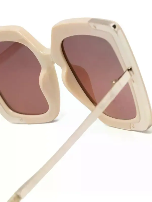 Max Mara Logo-engraved Cat-eye Sunglasses