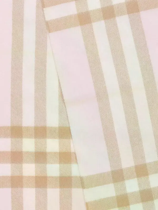 Burberry Classic Checked Scarf