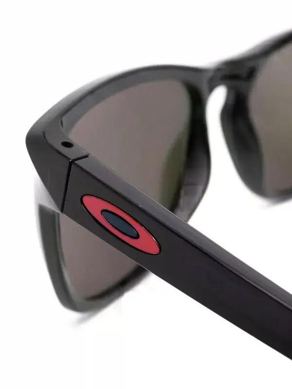 Oakley Mirrored-lens Sunglasses