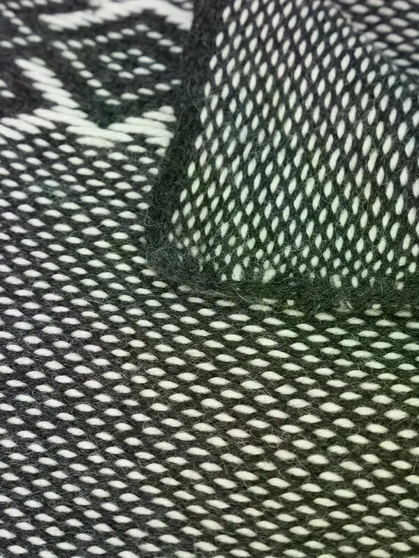 Voz Knitted Scarf