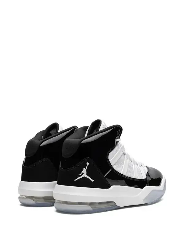 JORDAN Max Aura Sneakers