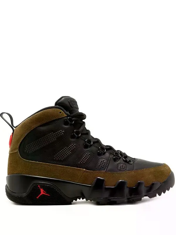 JORDAN Retro Boots