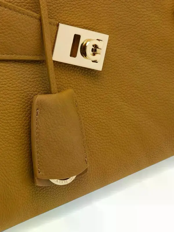 FERRAGAMO Small Hug Tote Bag In Calfskin Leather - Brown