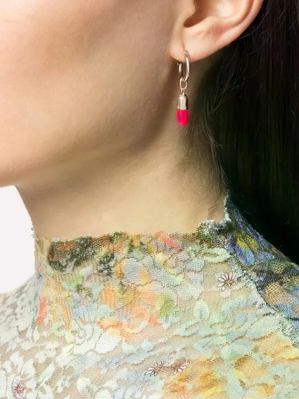 TRUE ROCKS Mini Pill Hoop Earring
