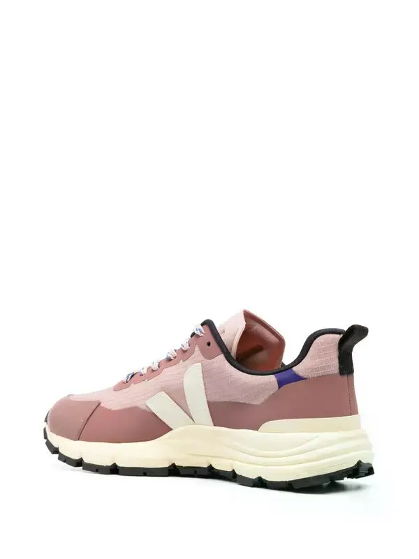 VEJA Venturi Panelled Sneakers