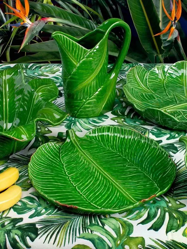 BORDALLO PINHEIRO Banana Madeira Glazed Tray