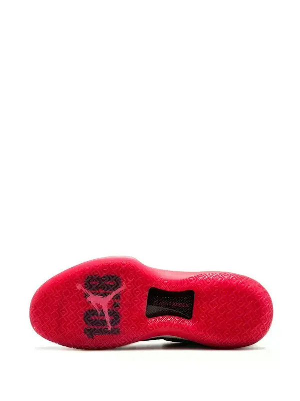 JORDAN 32 Low-top Sneakers