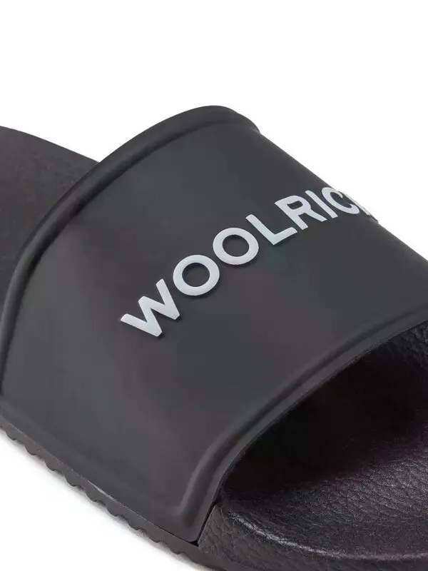 Woolrich Logo-embossed Flip Flops