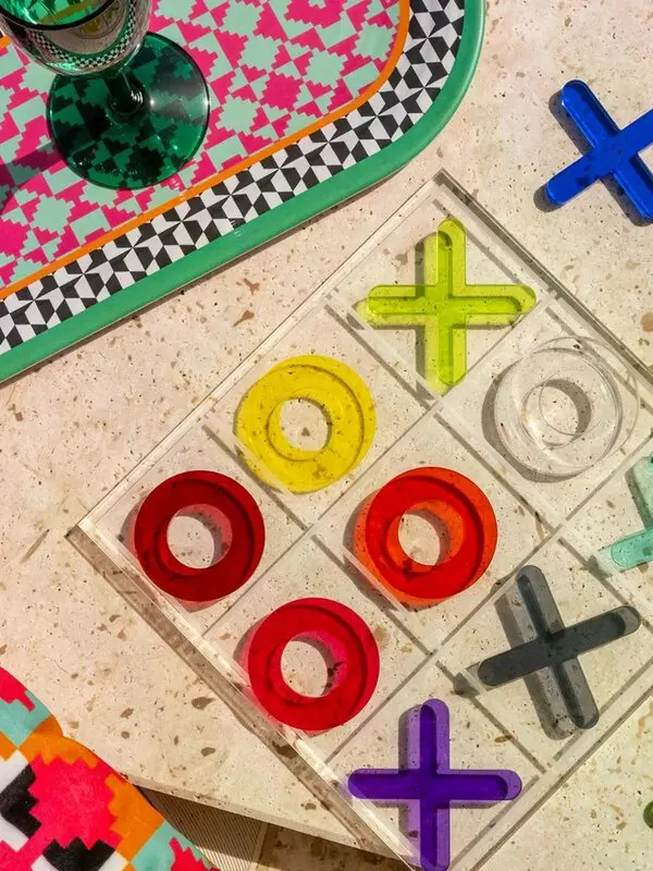 VESTA Colour-block Tic-tac-toe Game