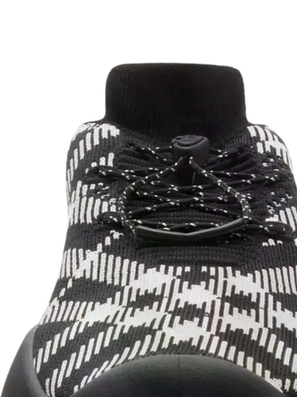 Burberry Neptune Sneakers - Black