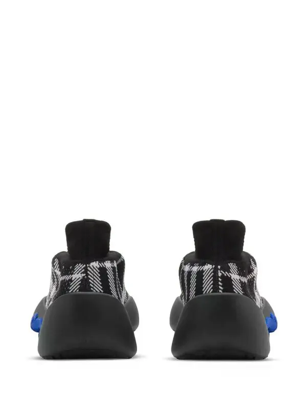 Burberry Neptune Sneakers - Black