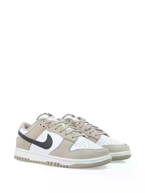 Nike Dunk Low Sneakers - Neutrals