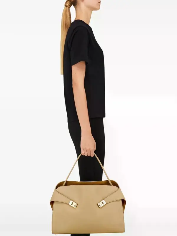 FERRAGAMO Hug Soft Bicolor Shoulder Bag L