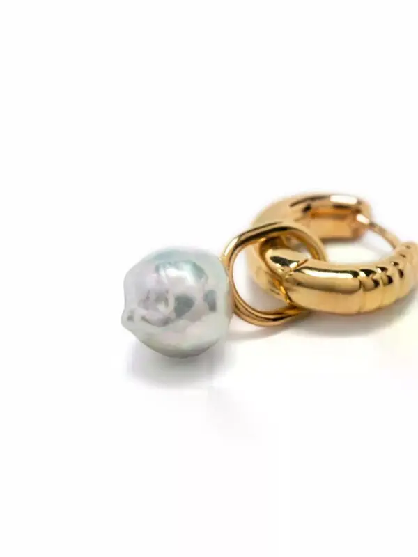 MARIA BLACK Blue Mountain Huggie Single Earring