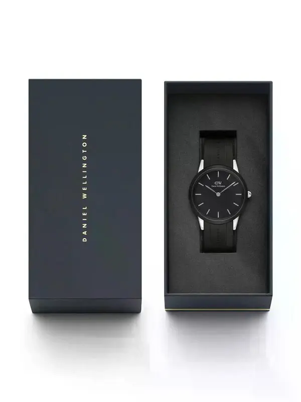 DANIEL WELLINGTON Iconic Motion 40mm Watch