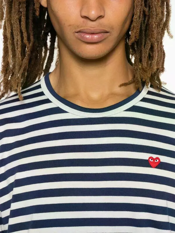 Play Comme Des Garcon Heart-patch T-shirt