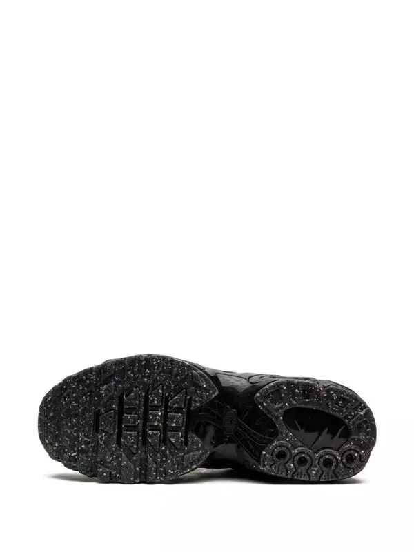 Nike Max Terrascape Plus "triple" Sneakers