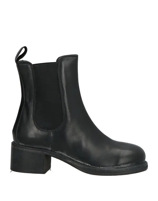 Moma Calfskin Chelsea Boots - Black