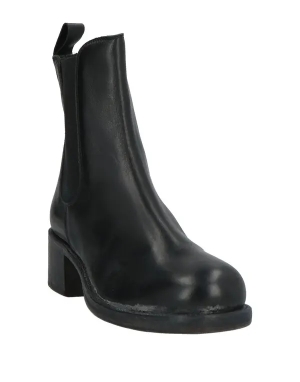 Moma Calfskin Chelsea Boots - Black