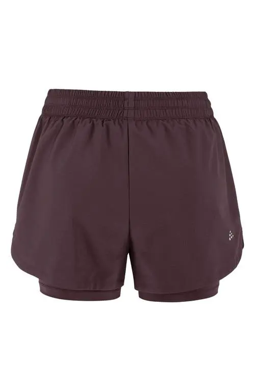 CRAFT Adv Essence 2-in-1 Training Shorts - Dark Plum