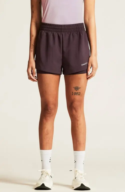 CRAFT Adv Essence 2-in-1 Training Shorts - Dark Plum