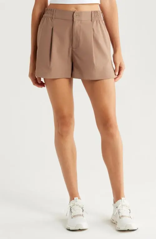 Beyond Yoga Status Shorts - Khaki