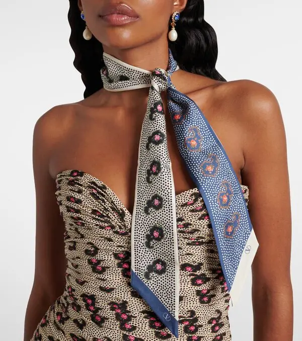 Valentino Garavani Escape Printed Silk Twill Scarf