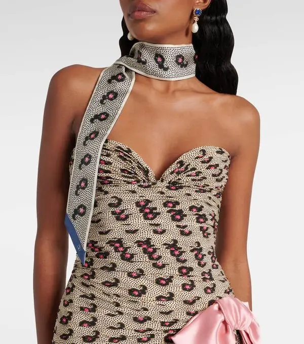 Valentino Garavani Escape Printed Silk Twill Scarf
