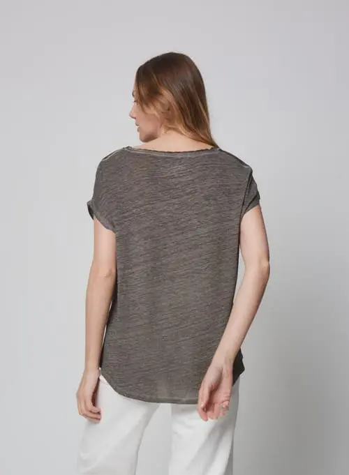 Majestic Filatures Linen-silk Semi-relaxed V-neck Top