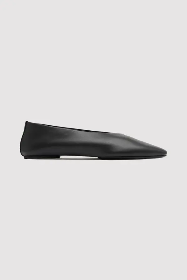 ST. AGNI Soft Glove Lambskin Ballet Flats