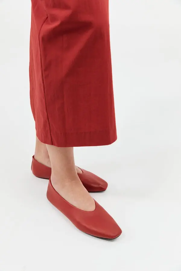ST. AGNI Soft Glove Lambskin Ballet Flats