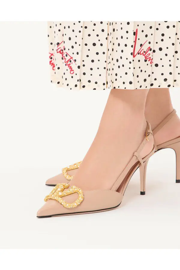 Valentino Garavani Vlogo Signature Slingback Calfskin Pump - Natural