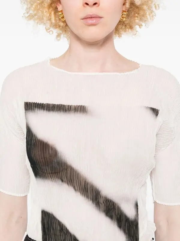 Issey Miyake Shadow Study Chiffon Twist Top - White | Editorialist