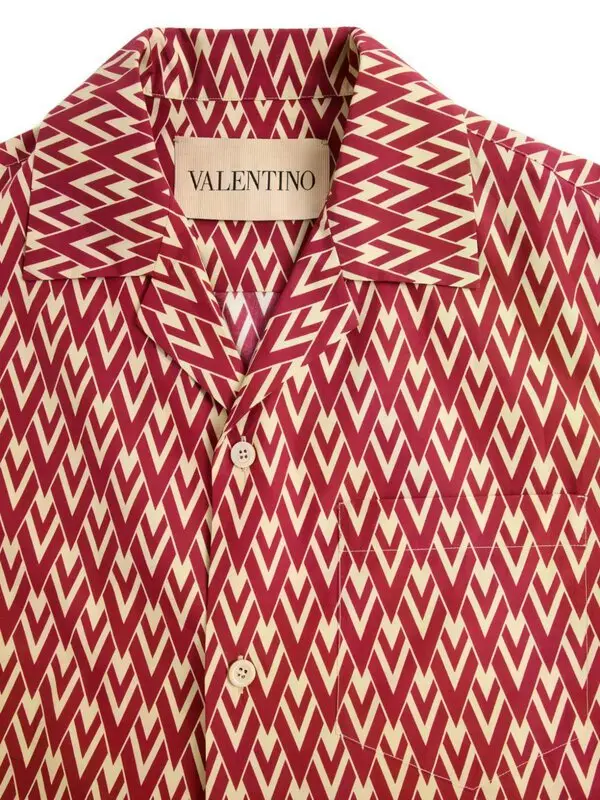Valentino Garavani Cotton Popeline Bowling Shirt With Toute La V Print - Red