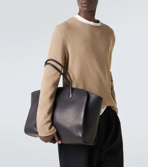 THE ROW Marlo Leather Tote Bag - Black