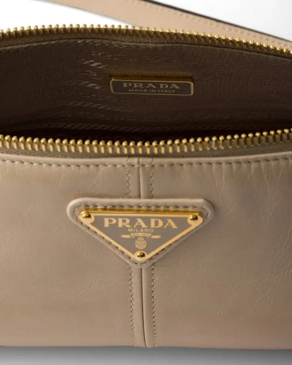 Prada Re-edition 2002 Medium Shoulder Bag - Neutral