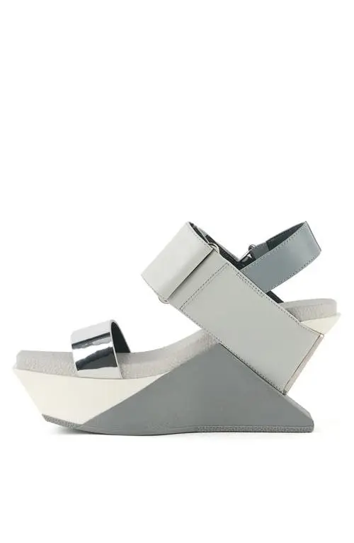 United Nude Delta Wedge Sandal - Irony