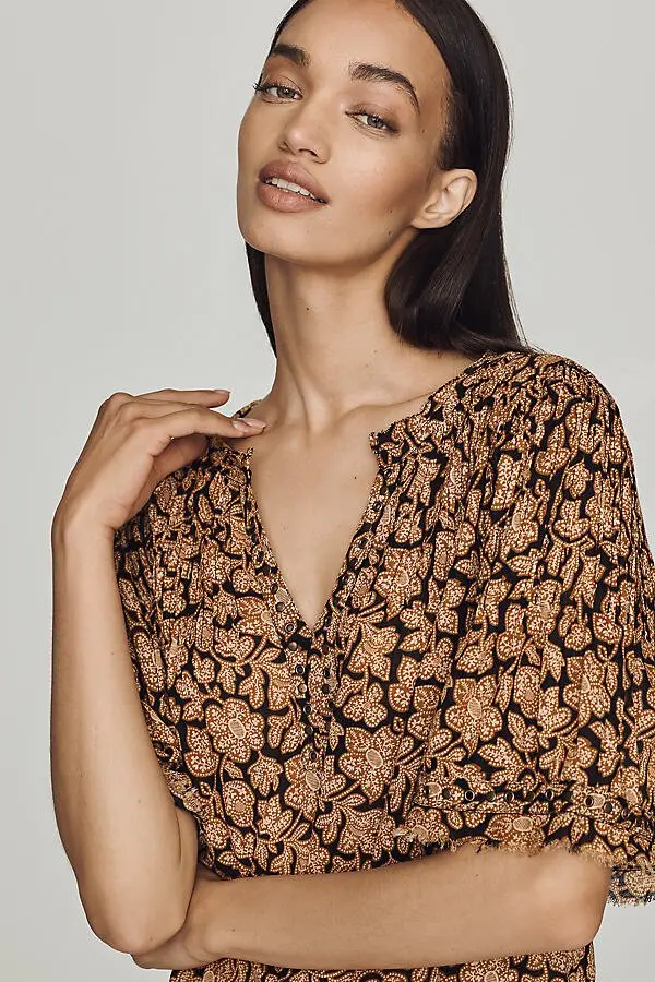 Anthropologie Trina Pintuck Short-sleeve Swing Top - Black Pattern