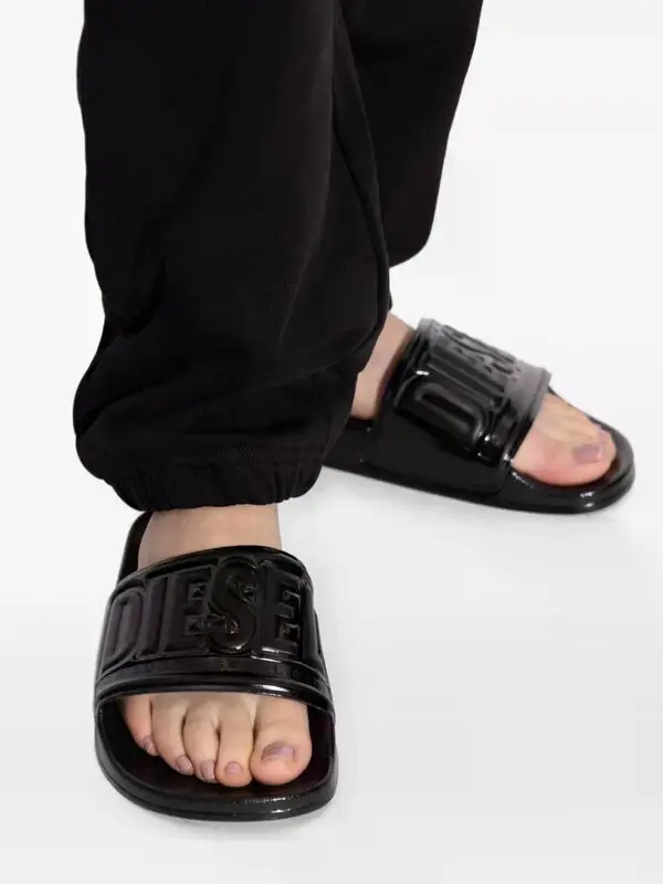 DIESEL Sa-mayemi Embossed Logo Slides