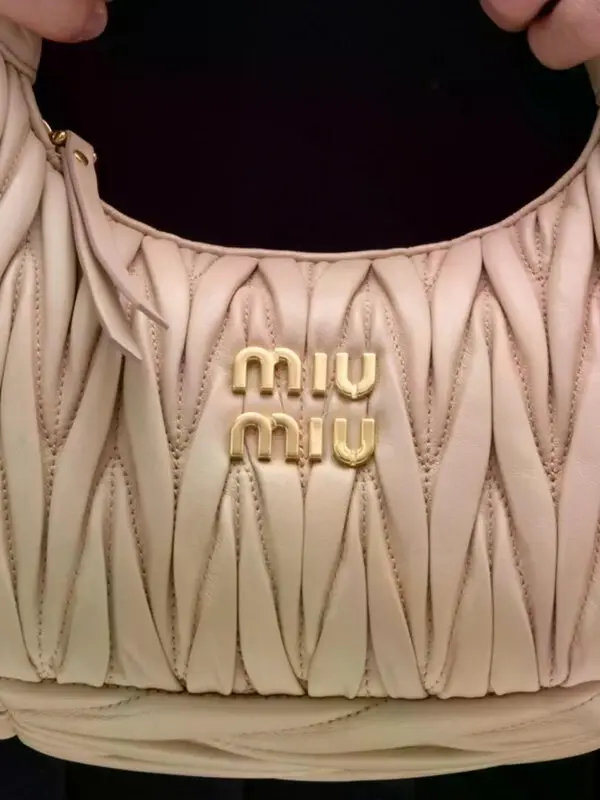 Miu Miu Matelassé Leather Tote Bag - Pink